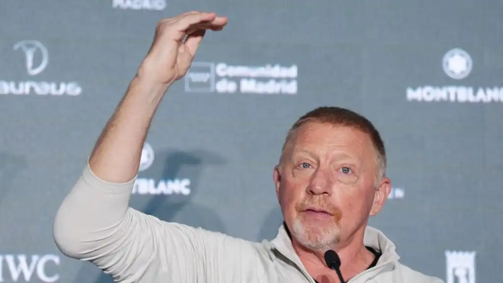 Boris Becker accosta Jannik Sinner a tre miti dello sport italiano
