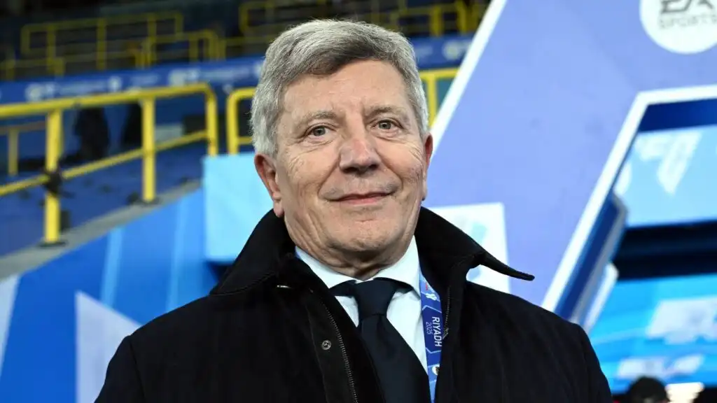 Ezio Simonelli: "Sì al VAR a chiamata". E annuncia l'inizio della Serie ...