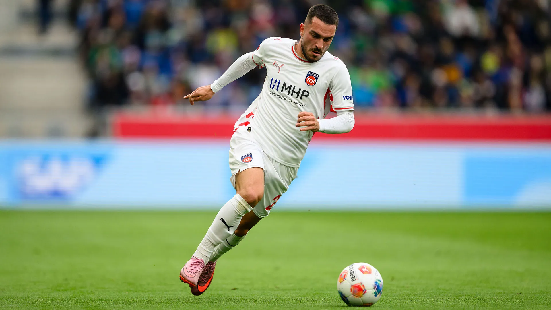 L'ex prospetto top Arijon Ibrahimovic dice addio al Bayern Monaco ...